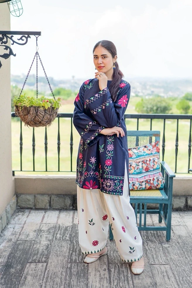 2 Piece Lawn Embroidered 2026 Pakistan – Best Eid Lawn Suit